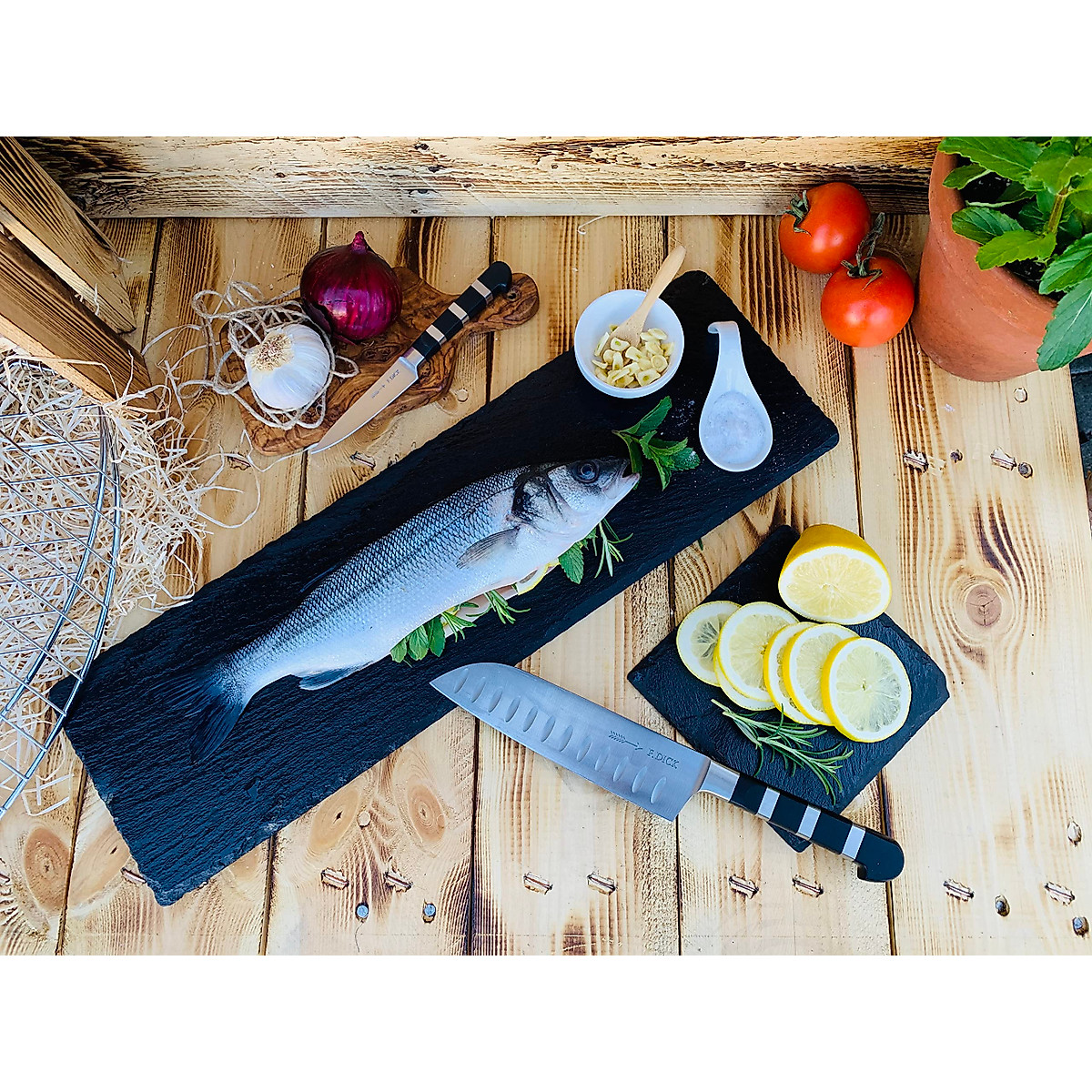 F. DICK – 1905 Santoku - Classic asian kitchen knife with 7.1" blade & 56 HRC - Ideal for meat & vegetables - Ultra sharp - Stainless steel - Ergonomic handle - High carbon