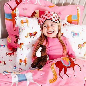 Wildkin 100% Cotton 7 Pc Full Bed-in-A-Bag for Boys & Girls, Bedding Set Includes Comforter, Flat Sheet, Fitted Sheet, Two Pillowcases and Shams, Bed Set for Cozy Cuddles (Horses)