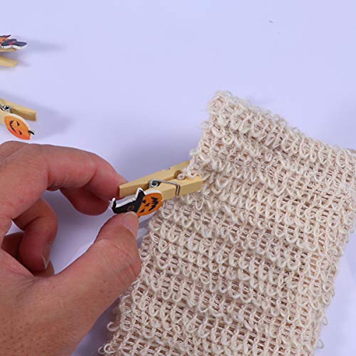 Cabilock 10Pcs Halloween Wooden Cartoon Clothespins Halloween Decorations Mini Pumpkin Head Clothespins Clips Crafts Decor for Party