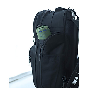 Delmera Emergency Sleeping Bag, Lightweight Survival Sleeping Bags Waterproof Thermal Emergency Blanket, Bivy Sack Survival Gear for Outdoor Adventure, Camping, Hiking, Green (Green- one Pack)