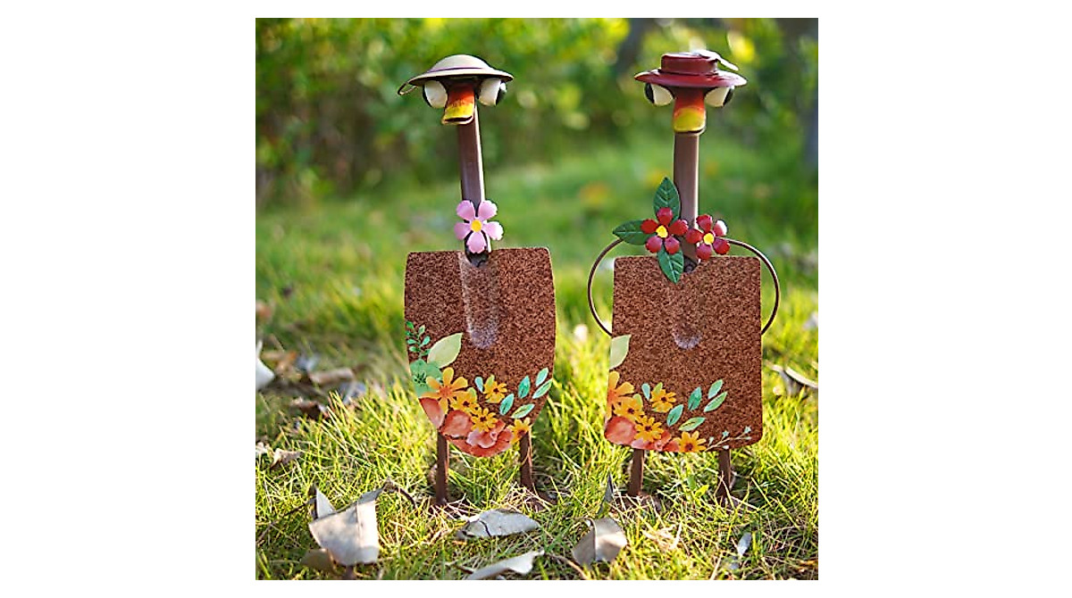 HonlGland Metal Duck Garden Art - Vibrant Outdoor Sculptures