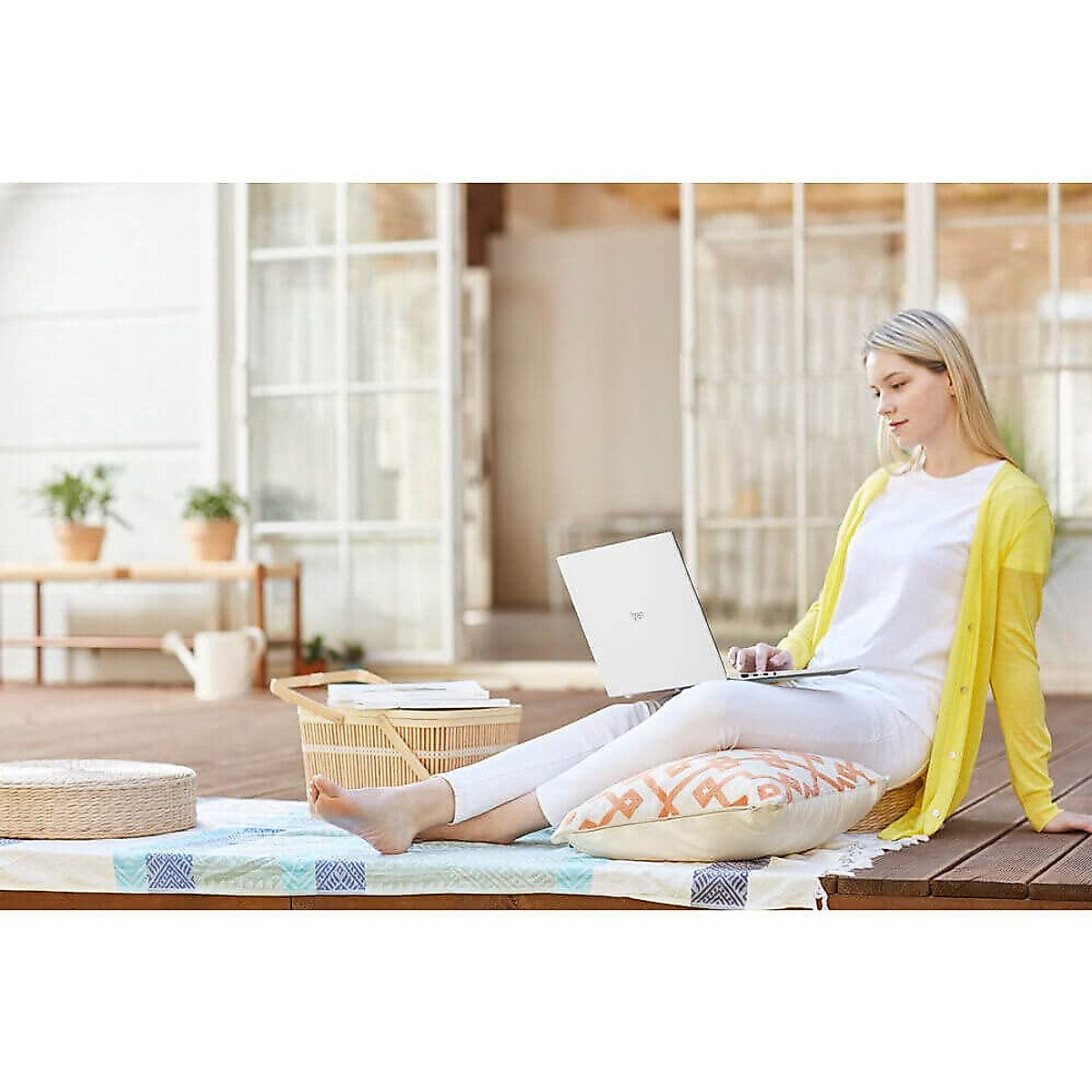 LG Gram 16Z90P - 16" WQXGA (2560x1600) Ultra-Lightweight Laptop, Intel evo with 11th gen CORE i5 1135G7 CPU , 8GB RAM, 256GB SSD, Alexa Built-in, 22 Hours Battery, Thunderbolt 4, White – 2021