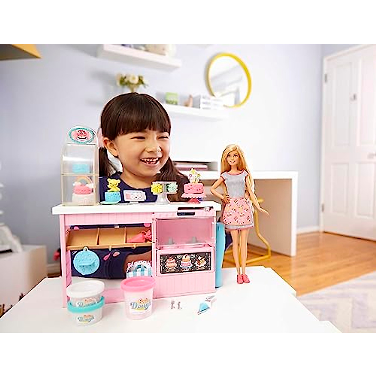 Barbie Cake Decorating Playset with Blonde Doll, Baking Island with Oven, Molding Dough & Toy Cake-Making Pieces [Amazon Exclusive]