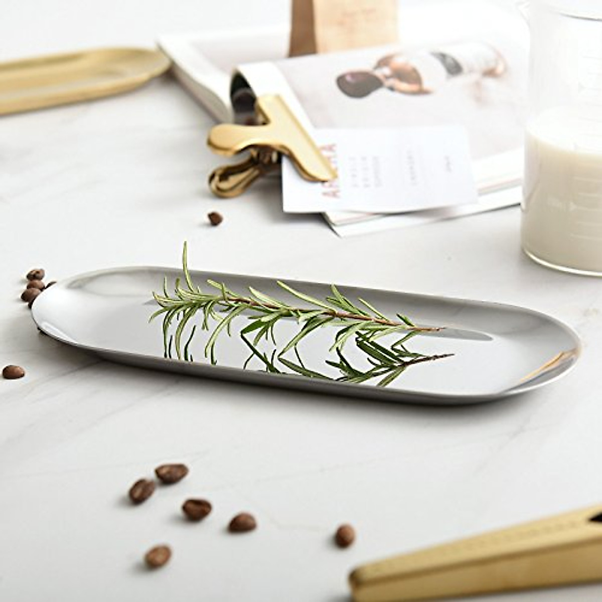 2 Pieces Stainless Steel Towel Tray Storage Tray Fruit Trays Cosmetics Jewelry Organizer,Silver,Oval