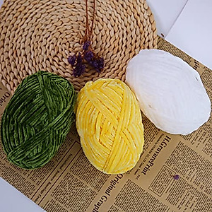 2x100gr Soft Velvet Chenille Blanket Yarn for Crocheting and Knitting Crochet Amigurumi Yarn Super Bulky (Yellow)