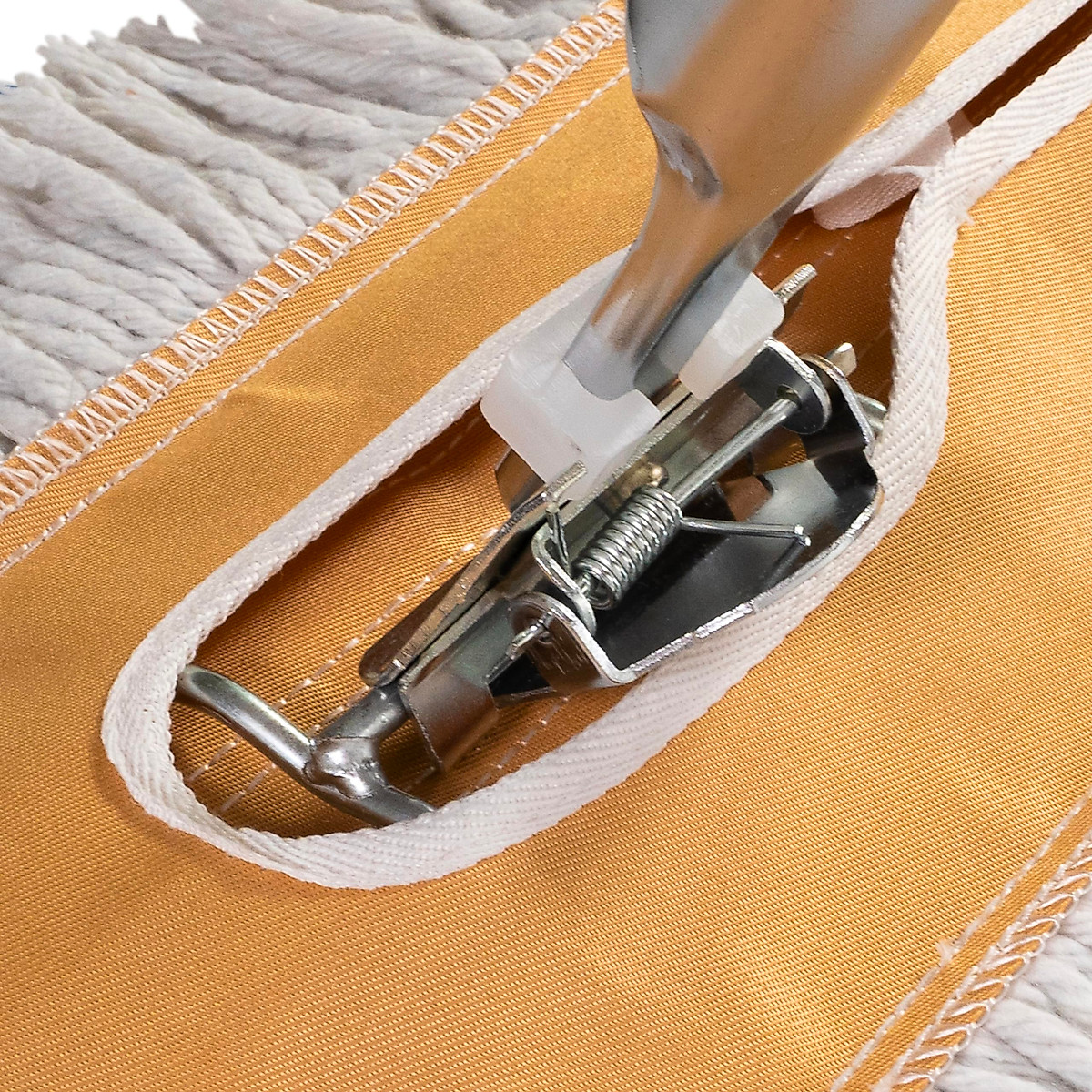 Venmark Commercial Dust Mop – 48” Floor Sweeper for Tiles, Hardwood, and Laminate Floors, with Aluminum Broom Handle, Reusable Duster Head - Complete with Cleaning Cloth