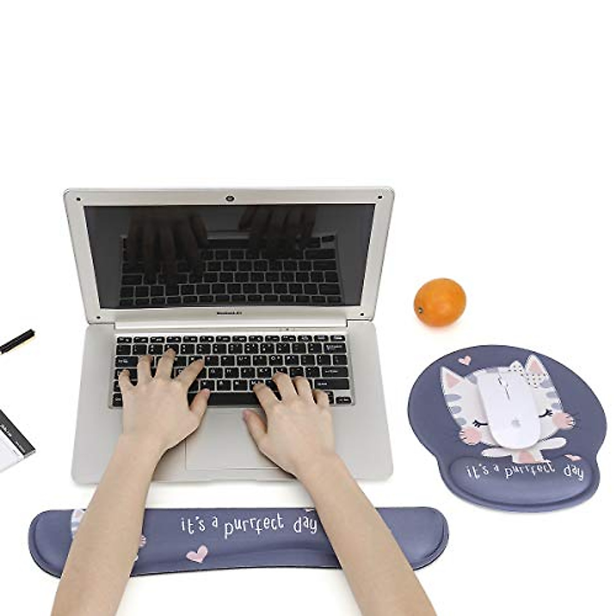 RICHEN Keyboard Wrist Rest and Mouse Pad with Wrist Support, Memory Foam Set for Computer/Laptop/Mac,Gaming and Office, Durable & Comfortable & Lightweight for Easy Typing & Pain Relief (Cute Cat)