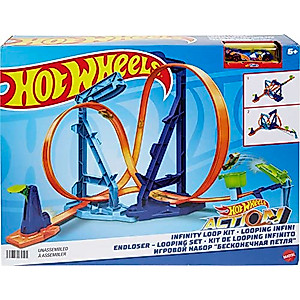 Hot Wheels Toy Car Track Set Infinity Loop Kit, 2 Stunt Set-Ups, Connects to Other Sets, Includes 1:64 Scale Car