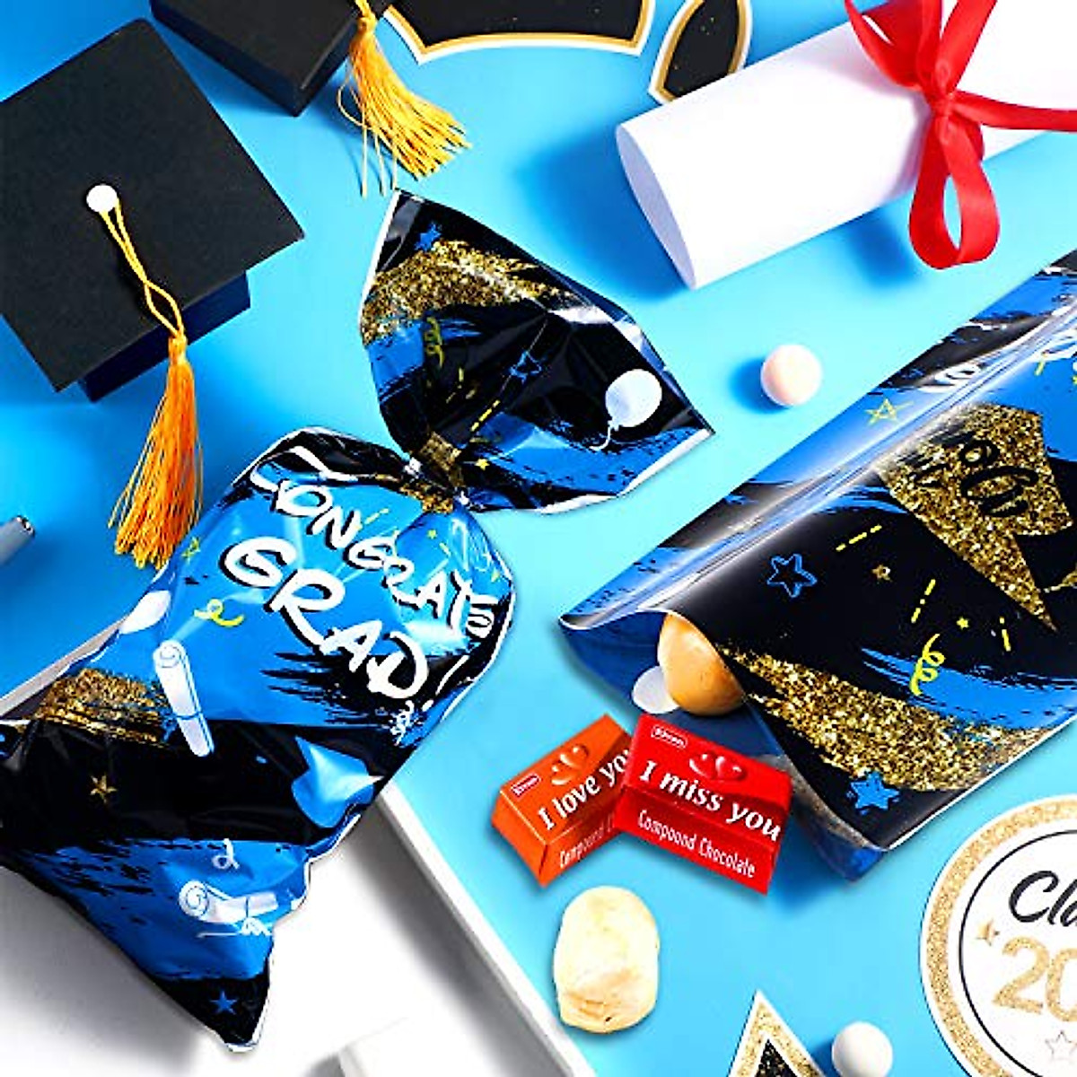 100 Pieces Graduation Cellophane Treat Bags, Congrats Graduates Candy Present Bags Plastic Clear Goodie Wrapping Bags with 100 Silver Twist Ties for Graduation Day (Blue)