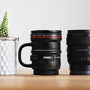 Cabtnca Camera Lens Coffee Mug, Camera Lens Mug, Photographer Gifts, Cool Gifts for Photographers, Ceramic Camera Mug, Photography Gifts Christmas, Camera Lens Cup with Lid and Handle, 16Oz
