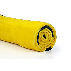 JUST FUNKY Pac-Man Video Game Large Fleece Throw Blanket | Official Pac-Man Character Throw Blanket | Collectible Video Game Throw Blanket | Measures 60 Inches in Diameter