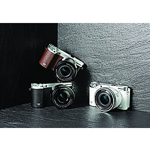 Samsung Electronics EV-NX500ZBMIUS NX500 28 MP Wireless Smart Compact System Camera with Included Kit Lens
