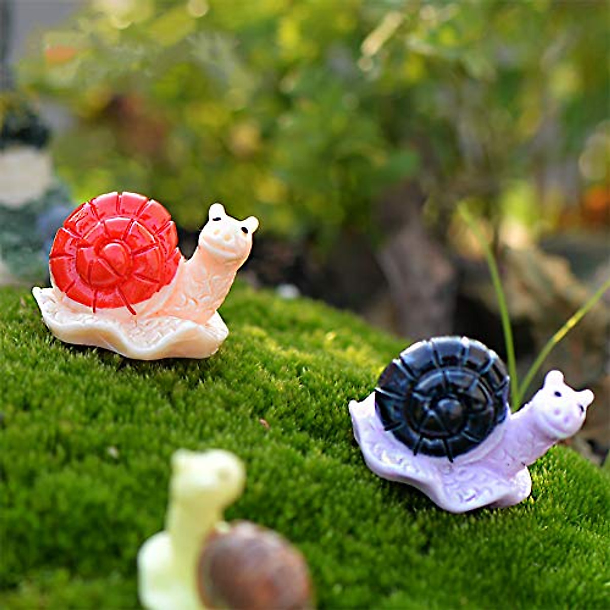 12 Pcs Mini Snail Figurines, Fairy Garden Snail Miniature Figurines Moss Landscape DIY Terrarium Crafts Ornament Plant Pots Bonsai Craft Decor