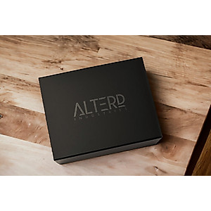 Alterd Industries Married in Vegas - Las Vegas, Personalized Engraved Glasses, Wedding Gift, Enganged Couples Gift, Toasting Glasses, Beer Glasses (Stemless Wine Glasses)