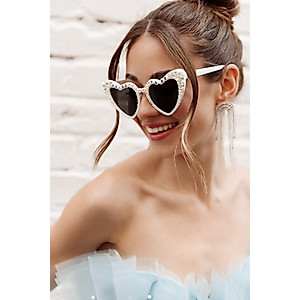 Bride Sunglasses for Bachelorette Party White Heart Sunglasses Bride to Be Gifts Accessories Party Favors