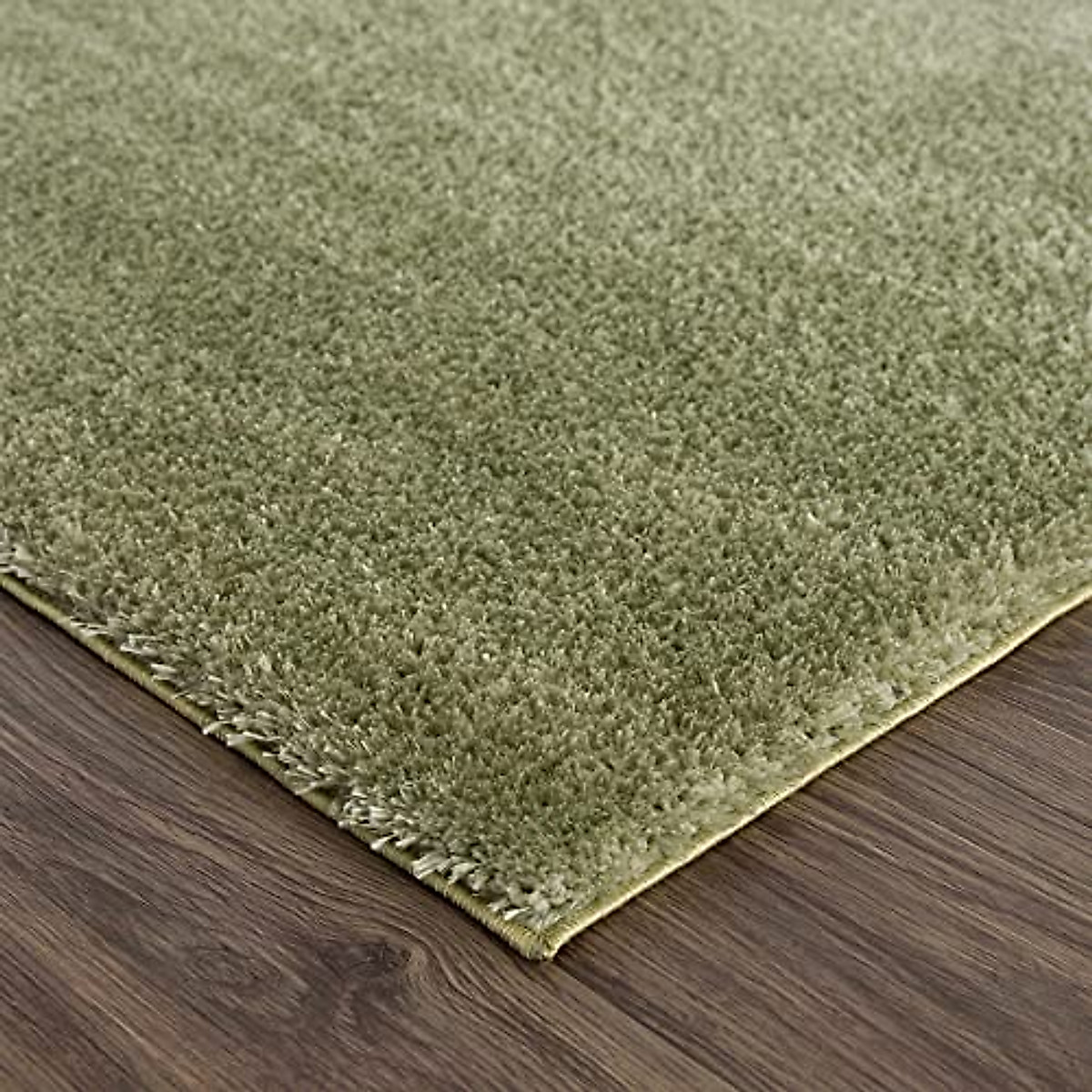 Hauteloom Heavenly Solid Shag Area Rug for Living Room Bedroom - High Pile Fluffy Carpet - Soft Shaggy Cozy Plush Rug - Green - 6'7" x 9'