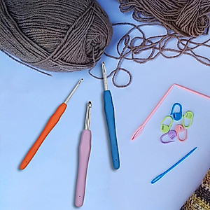 Crochet Hooks 2.0mm 2.5mm 3.0mm Crochet Needles QLRFFLJOY 3 pcs Crochet Hook Set DIY Yarn Weaving Tools for Knitting Gloves, Shoes, Bags, Hats, Socks, Scarf
