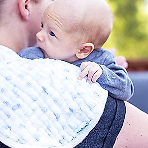 green sprouts Muslin Burp Cloths Made from Organic Cotton 4 Absorbent Layers Protect from sniffles, Drips & drools 100% Organic Cotton Muslin, Super Soft & Softer with Every wash, Machine Washable