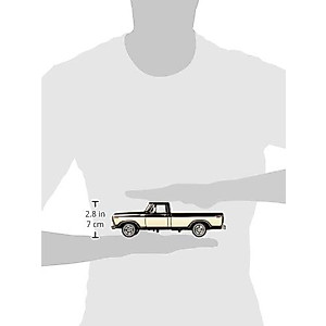 Motor Max 1:24 W/B American Classics - 1979 Ford F-150 Custom Die Cast Vehicles