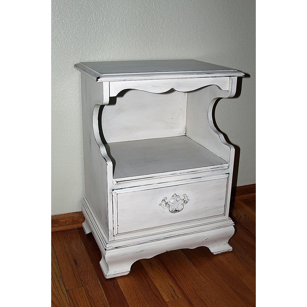 Howard Products Chalk-Tique Light Paste Wax – Soft Chalk Paint Wax – Perfect Furniture Wax For Your Chalk Paint Home Décor Project , 6 Ounce (Pack of 1)