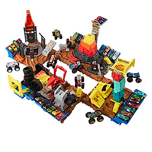 Hot Wheels Monster Trucks Arena Smashers Race Ace Smash Race Challenge Playset with 1:64 Scale Race Ace Toy Truck and 1 Crushable Car