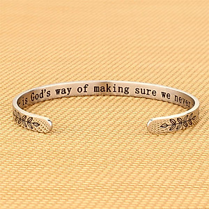 Friends are the Family We Choose Bracelet, Long Distance Relationship Friendship Gifts Best Friend Bracelets Jewelry for Friend Women Female bff Her Birthday, Mothers Day Present Gifts for Friends
