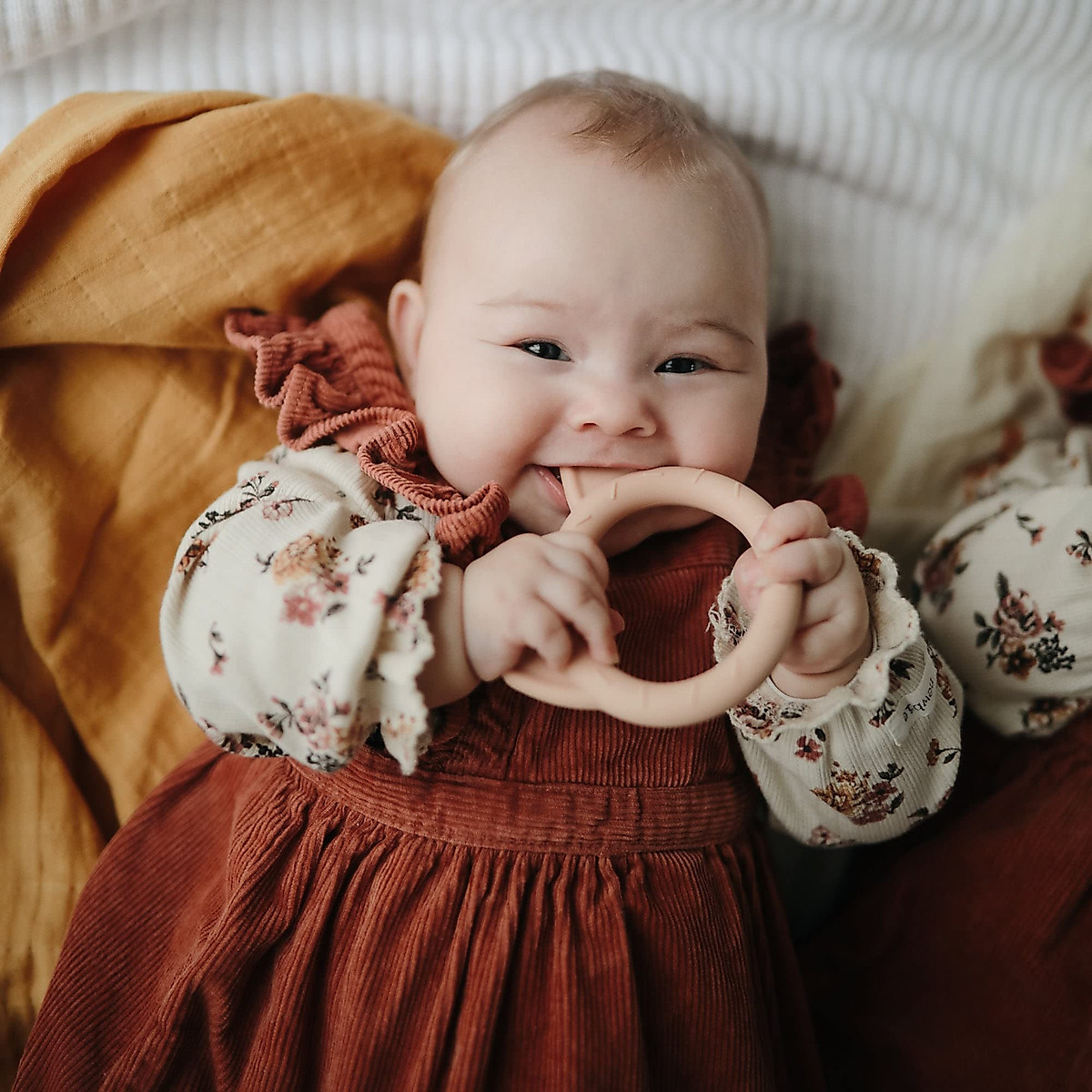 mushie Silicone Baby Teether Toy | Cat (Blush)