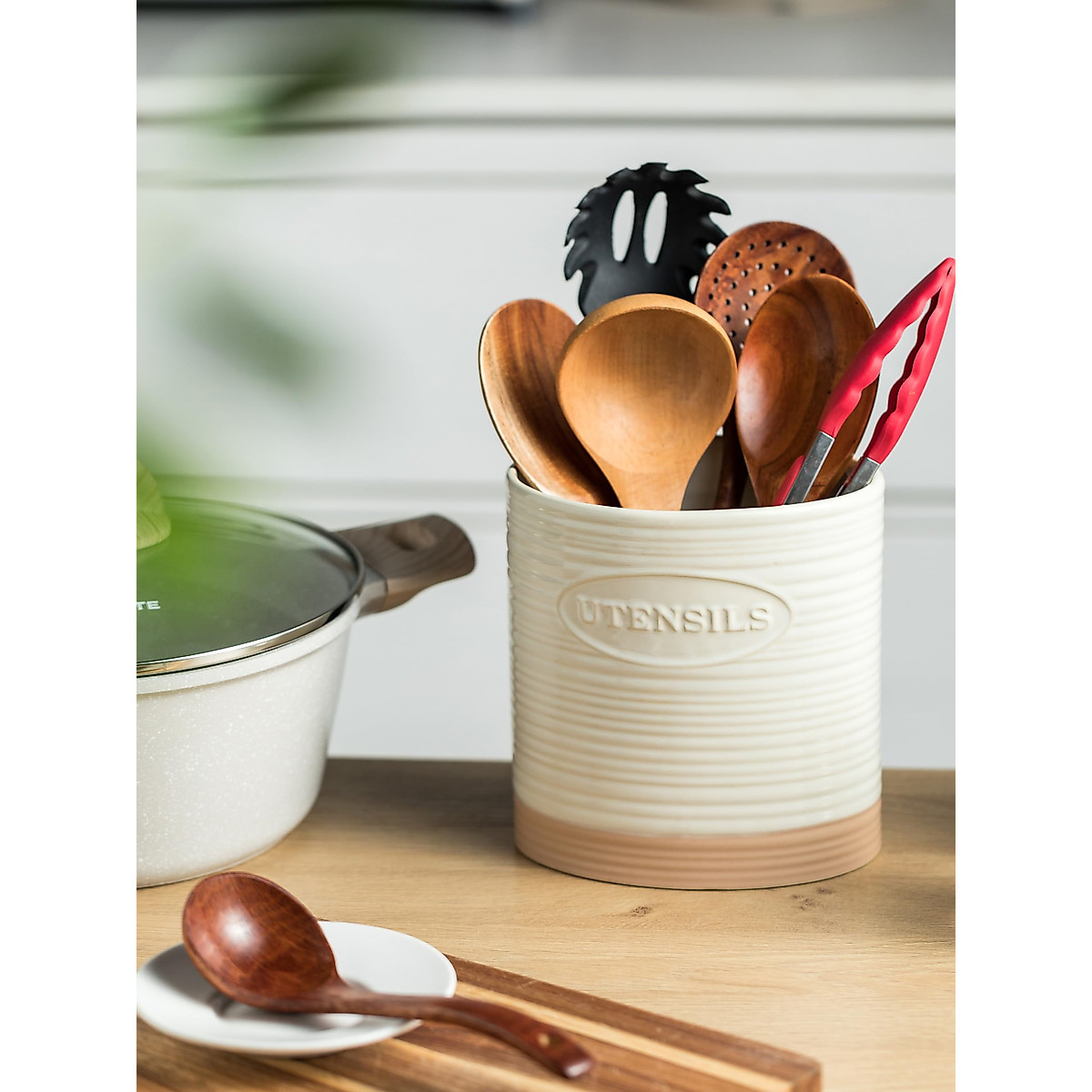 YHOSSEUN Utensil Holder for Kitchen Counter, Oval Utensil Crock Rustic Utensil Organizer for Countertop, 6.7" Ceramic Kitchen Tool Holder Two-tone Finish, Housewarming Cooking Gifts