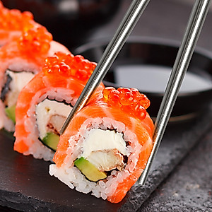 D'Eco Reusable Metal Chopsticks (4 Pairs) - Includes 4 Sets of Stainless Steel Twist Apart Silver Chopsticks & Travel Pouch - Lightweight, Durable, Dishwasher Safe - Great for Chinese Japanese Cuisine