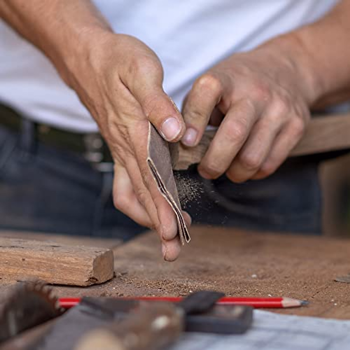 Fandeli | Multi-Purpose Sandpaper | 60 Grit | 25 Sheets of 9'' x 11'' | Metal and Wood Sandpaper | Wall Sandpaper | Hand Sanding | Orbital Sanders