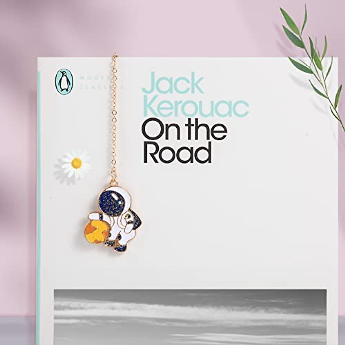 4 Pcs Metal Bookmark with Pendant Tassel Students Astronaut Brass Book Marks Girls Gift for Kids Children Teachers Girlfriend Book Lovers Lady (Astronaut)