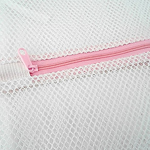 HONBAY Set of 3 Mesh Laundry Bags for Lingerie Socks Pantyhose Baby Clothes and Stuffed Toys Used in Both Washing Machine and Dryer Coarse Mesh Zippered Bags (1 Large 1 Medium 1 Small)