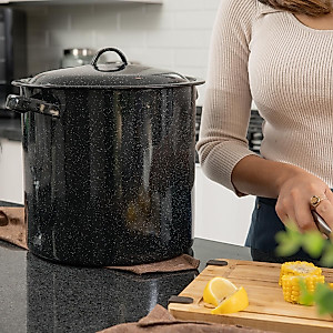 Granite Ware 15.5 Qt Steamer, with Lid and Insert. Enameled steel perfect for seafood, soups or sauces.