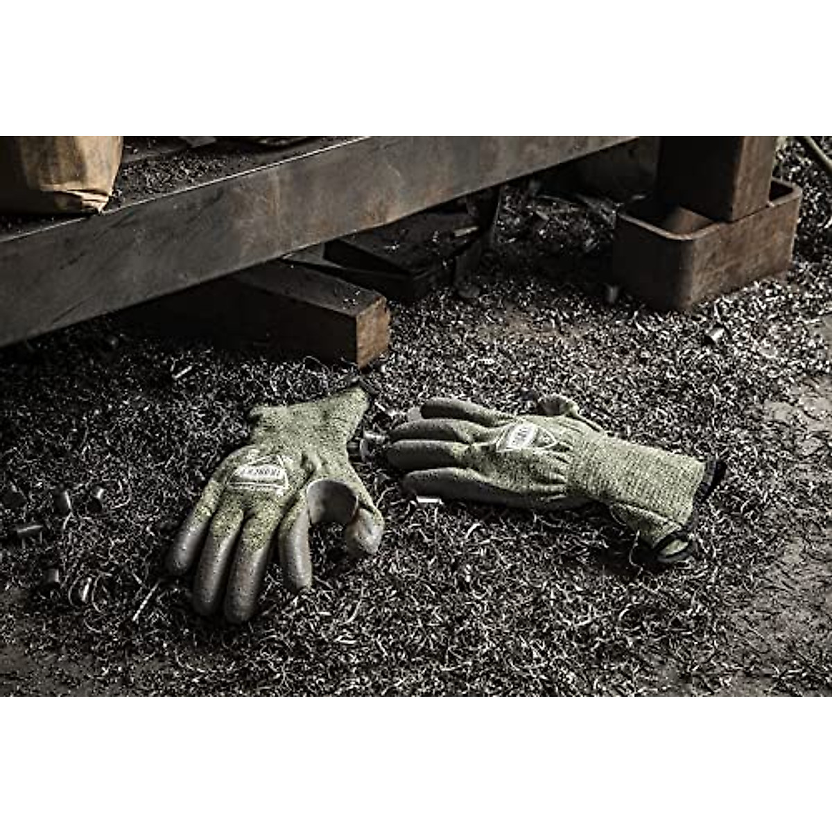 IRONCAT 6100 Metal Tamer TIG Welding Gloves - [1 Pair] Medium, Material Used>, Fire Resistant Silicone Coated Palm Knit. Welder Safety Wear
