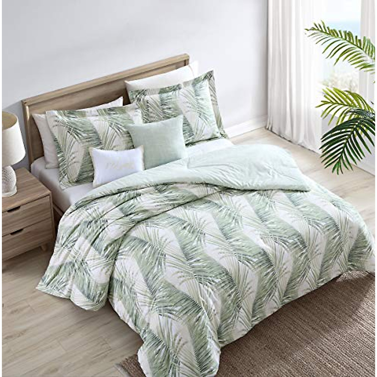 Tommy Bahama - Queen Comforter Set, Reversible Cotton Bedding with Matching Shams & Bonus Throw Pillows, All Season Home Decor (Kauai Green, Queen)