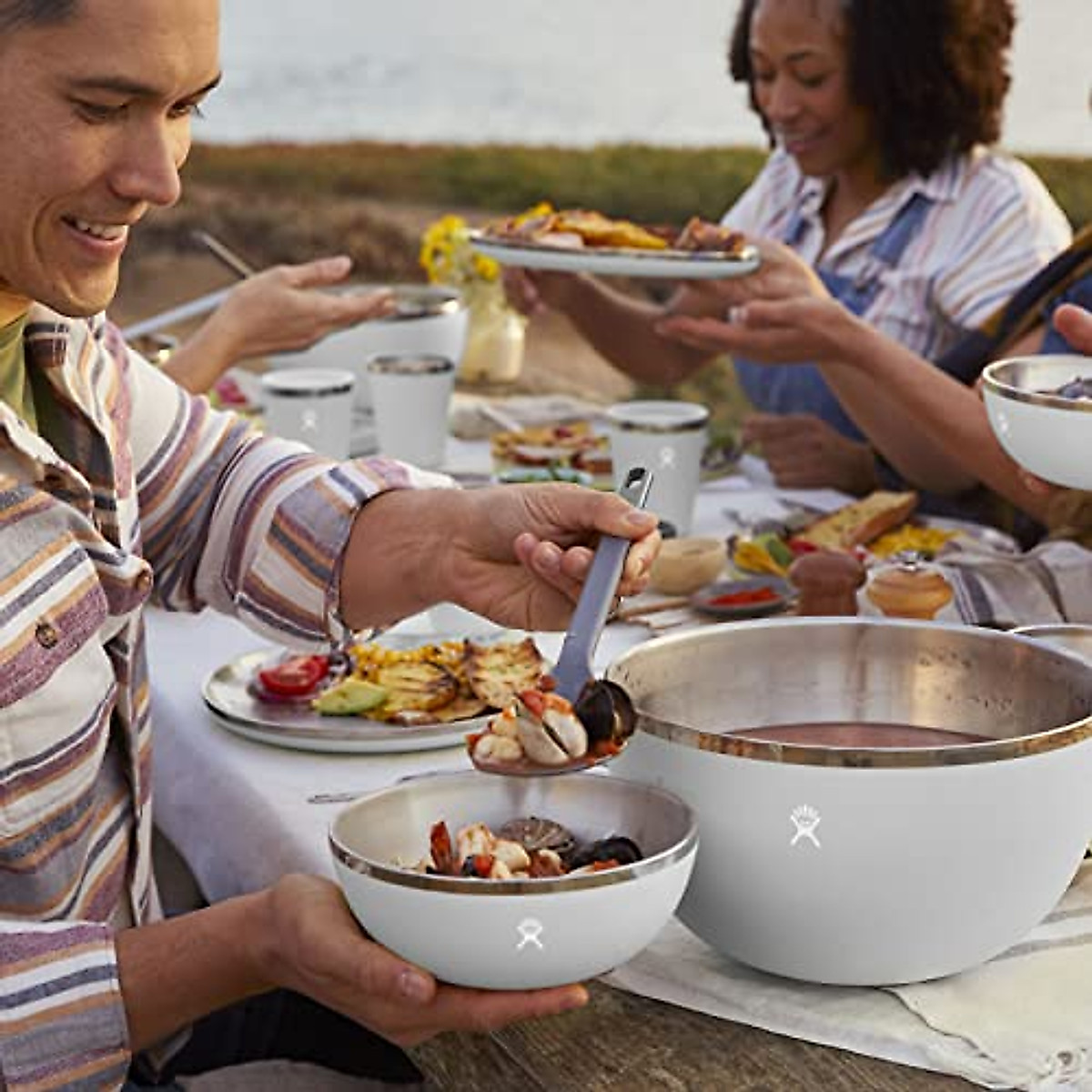 Hydro Flask Outdoor Kitchen Bowl - Stainless Steel Dinnerware Reusable Camping Gear Mess Kit - Dishwasher Safe, BPA-Free, Non-Toxic