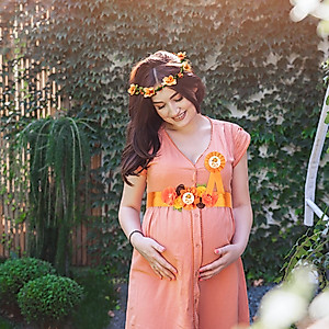 5Pcs Pumpkin Maternity Sash Set, Happy Fall Theme Mom to Be & Daddy to Be Corsage Pins, Flower Crown and Pregnancy Sash Keepsake for Autumn Pumpkin Gender Reveal Baby Shower Party Photo Prop Gift