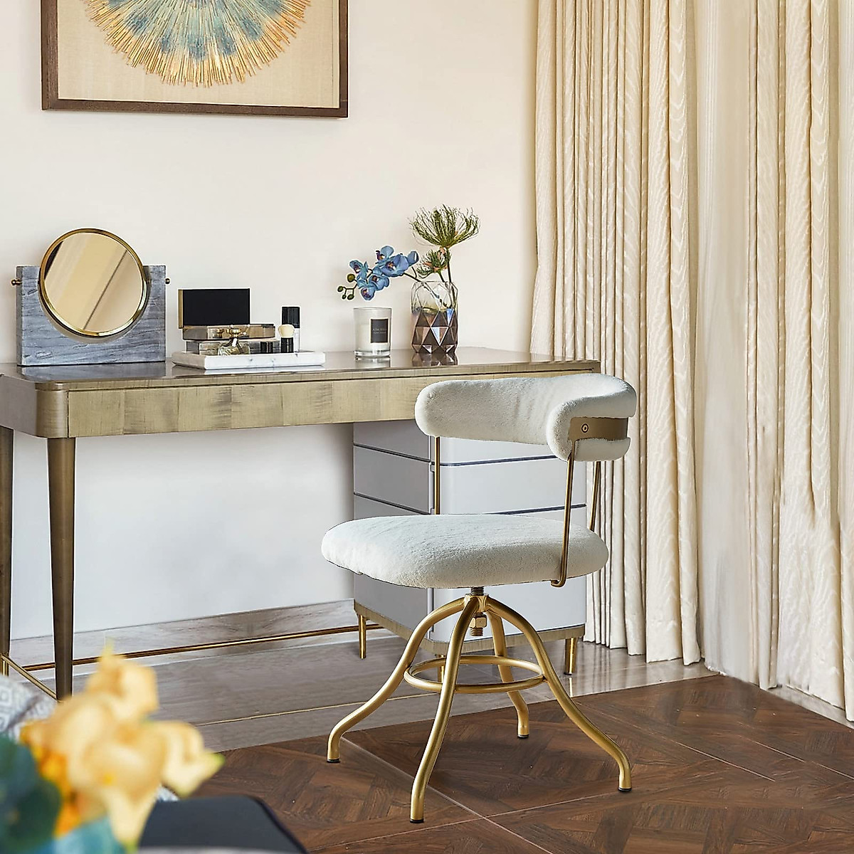 Way2Furn Vintage Desk Chair, Vanity Chair for Women, Comfy Faux Fur Accent Chair, Adjustable Swivel White Upholstered Chair for Bedroom, Cloakroom