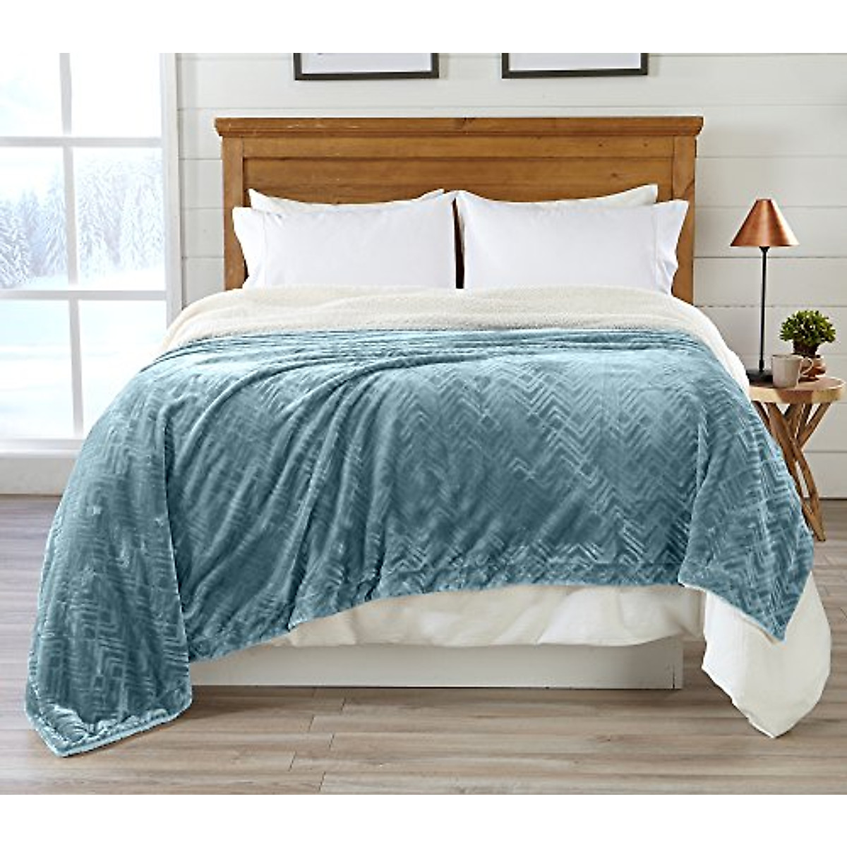 Great Bay Home Sherpa Fleece and Velvet Plush Full/Queen Throw Blanket Blue Surf | Thick Blanket for Fall and Winter | Cozy, Soft, and Warm Fleece Throw Blanket | Cielo Collection