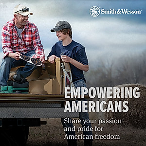 Smith & Wesson Officially Licensed Men's Short Sleeve Crewneck T-Shirt, Classic Graphic S&W Logo Tee (US, Alpha, Medium, Regular, Regular, Multi)