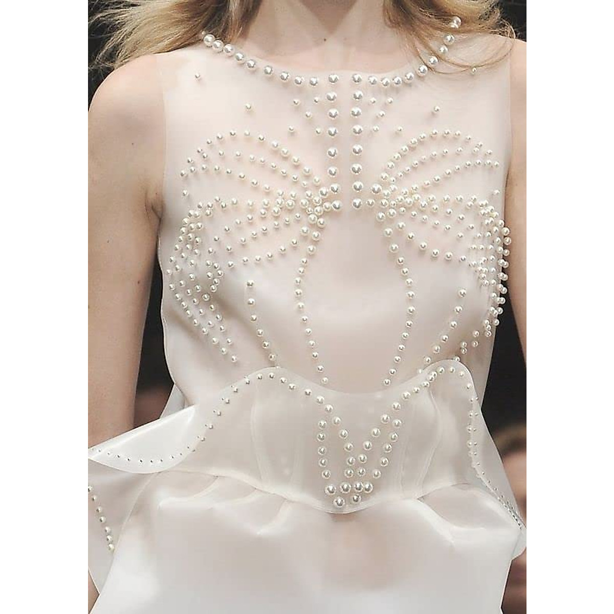 Niziky 700PCS Flat Back Half Round Pearls, 8mm White Half Round Flatback Pearls Gems Beads for Crafts, Flat Back Half Pearls for Craft Projects, Jewelry Making, Shoes, Cup, Nail Art Decoration