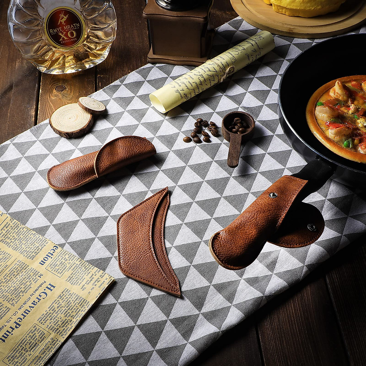 6 Pieces Cast Iron Handle Cover Handmade Thick Skillet Handle Cover Full Grain Frying Pan Handle Sleeve Rustic PU Leather Hot Handle Holder Double Layered Leather Handle Cover Assist Grip for Kitchen