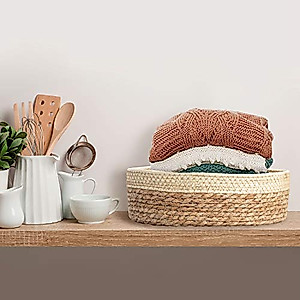 Round Rattan Baskets Set for Organizing Wicker Storage Basket for Fruit, Bread Serving Basket Decorative Gift Baskets Empty, Countertop Baskets for Pantry and Bathroom