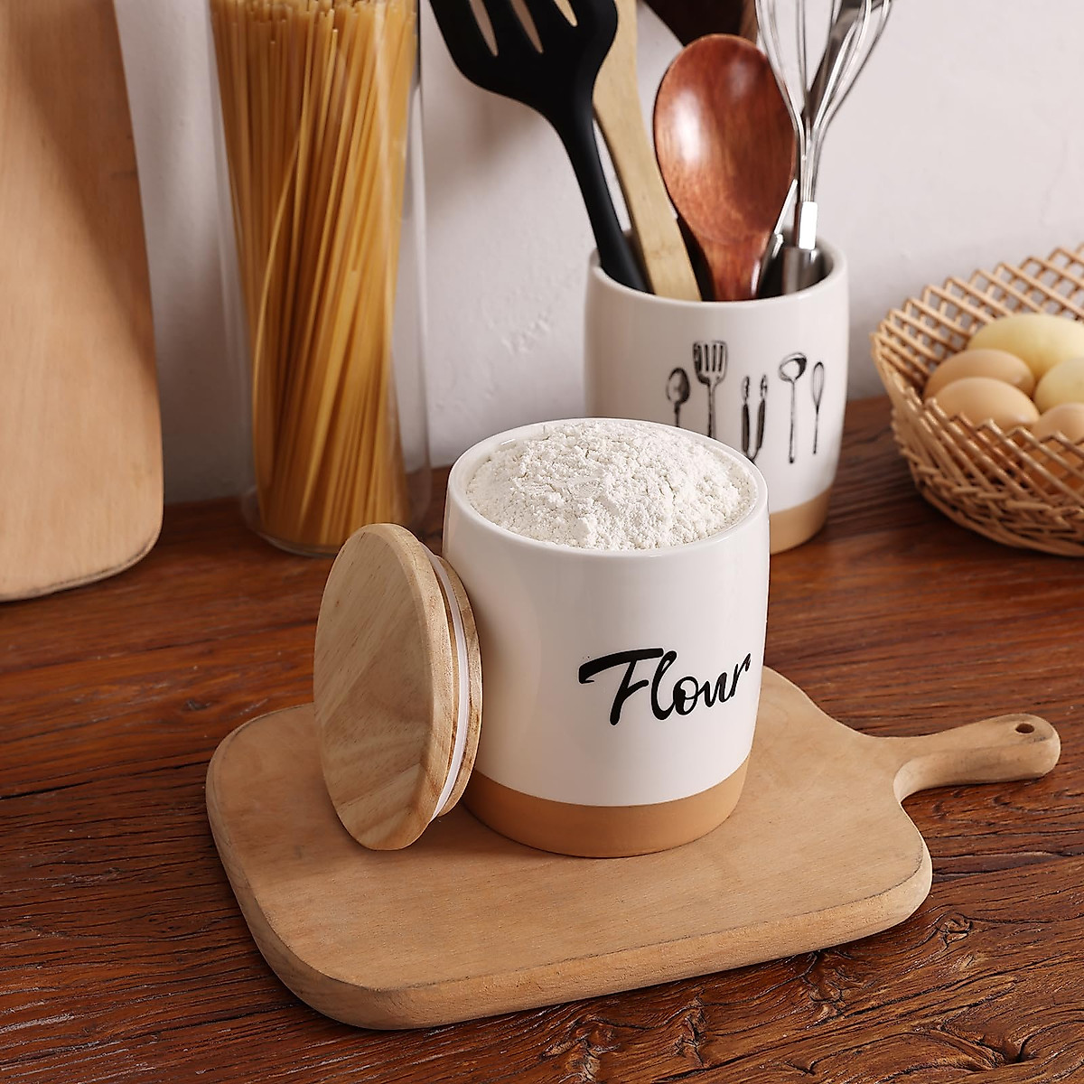 LEETOYI Ceramic Food Storage Containers with Lid,Modern Farmhouse Kitchen Decor, Countertop Food Storage Caddy Organizer, 33oz (Labeled Flour)