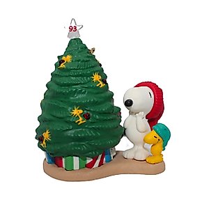 Hallmark Keepsake Ornament - Peanuts Blinking Lights Ornament 1993 (QLX7155)