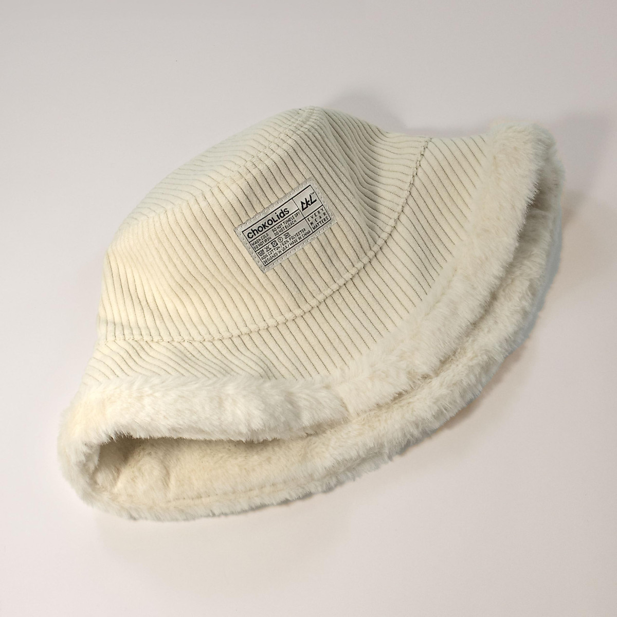 CHOK.LIDS Reversible Fur Bucket Hat Elegant Fuzzy Bucket Hat Corduroy Trendy Winter Hat Fluffy Warm Fashionable Fleece (Ivory/Ivory)