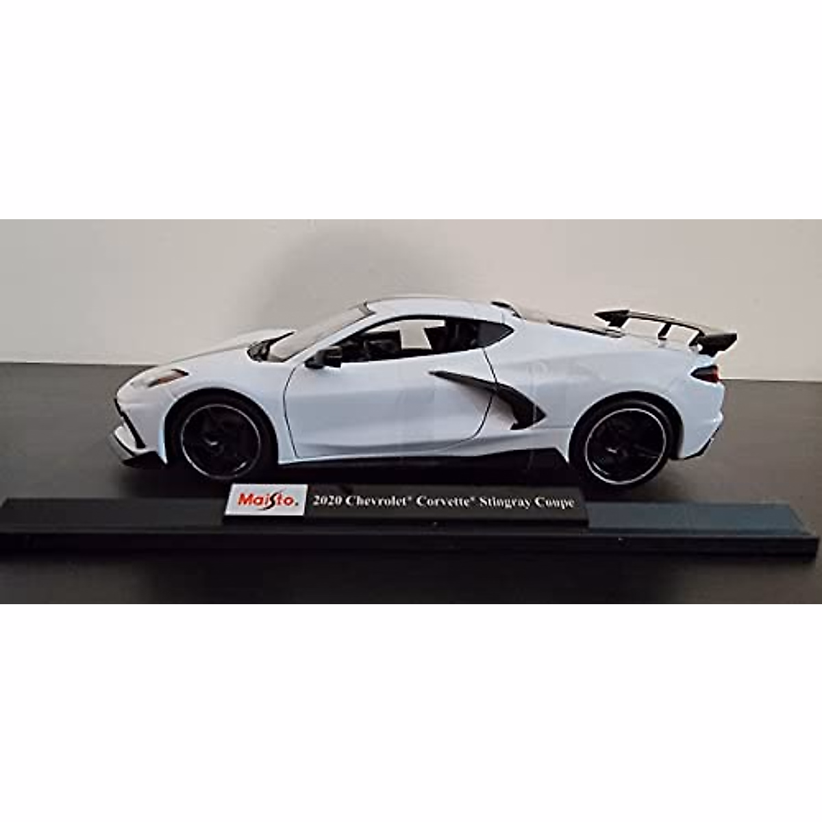 Maisto Diecast Cars 2020 Chevy Corvette Stingray C8 Coupe with High Wing White with Black Stripes 118 Diecast Model Car by 31455