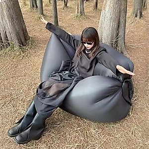 This inflatable sofa has a white design, simple and generous. It can be used for relaxation and outdoor activities such as picnics, camping, etc. (黄色,190 * 70cm)