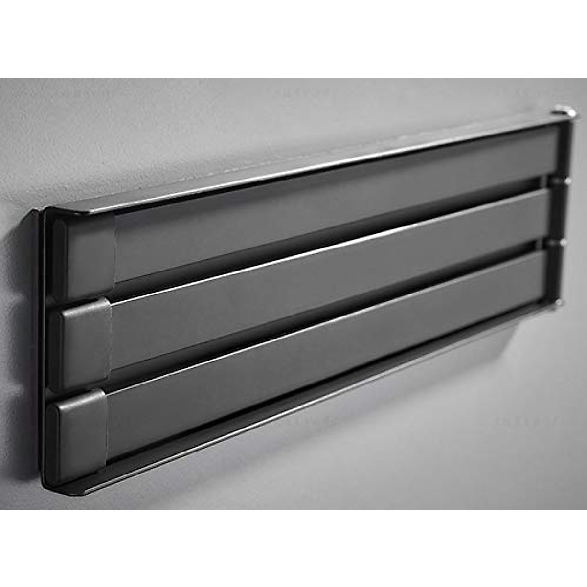 Wall Mounted Towel Bar Swivel with 3-Arm Swing Towel Holder for Bathroom Kitchen Storage （Black）