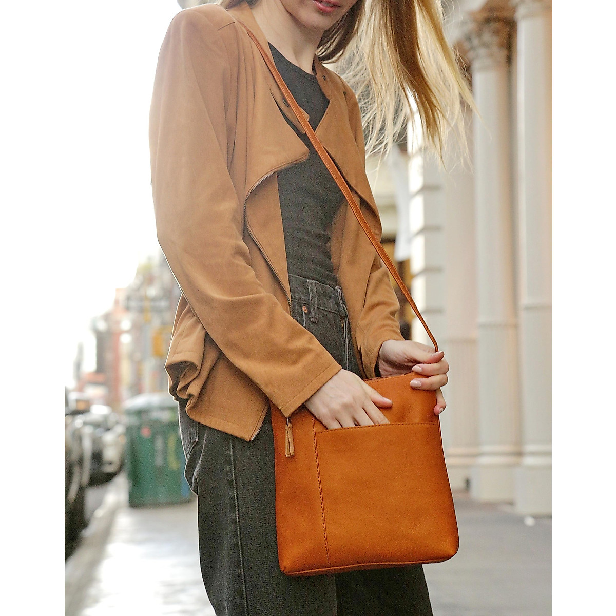 Le Donne Leather Crossbody Handbag - Runaway Women's Leather Crossbody Purses - Travel Hand Bag Essential On Any Occasion
